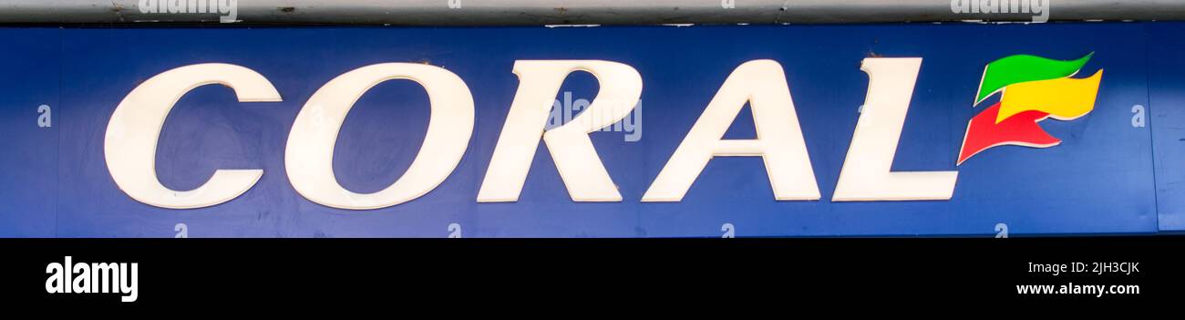 Coral shop hi-res stock photography and images - Alamy