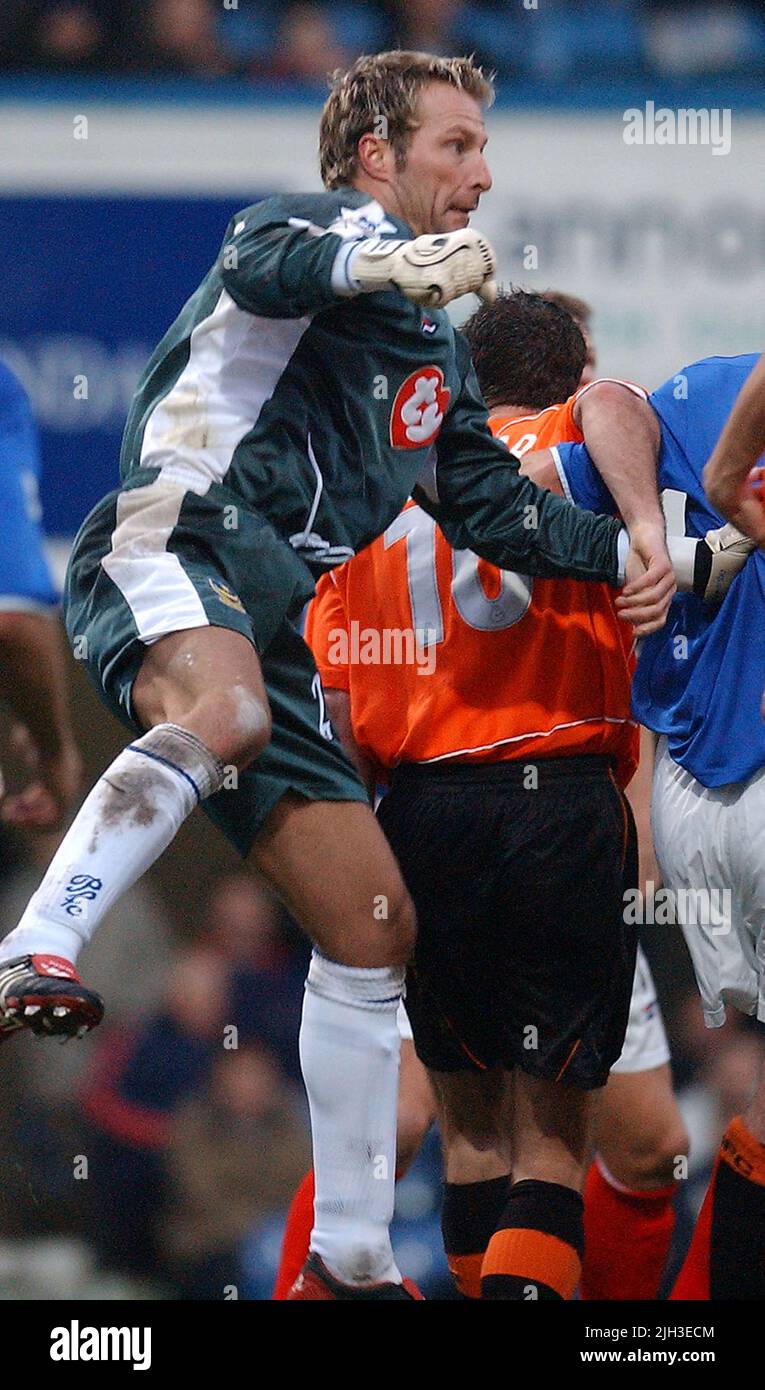 PORTSMOUTH V BLACKPOOL HARALD WAPENAAR. PIC MIKE WALKER, 2004 Stock ...