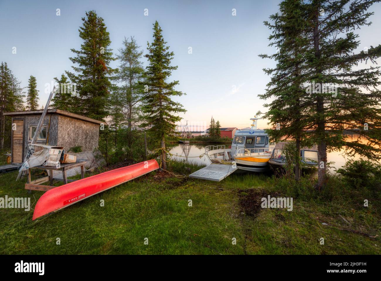 Indigenous cabin hi-res stock photography and images - Alamy