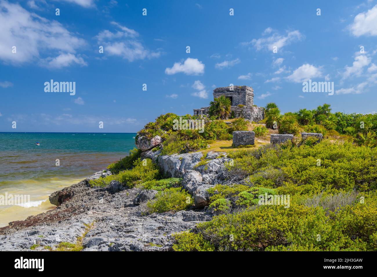 Structure 45, offertories on the hill near the beach, Mayan Ruins in ...