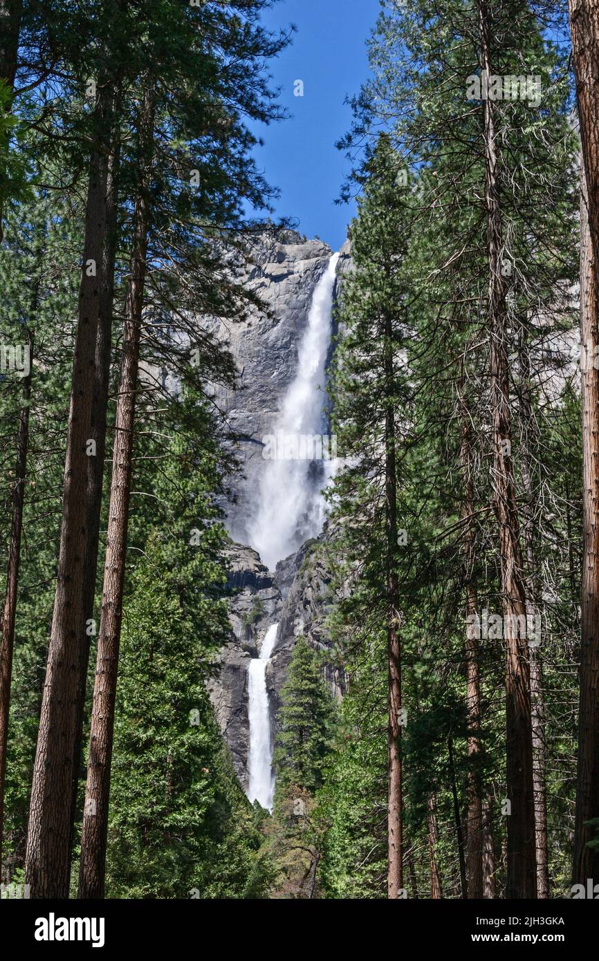 Cascade Yosemite Upper and Lower weterfalls. California Stock Photo - Alamy