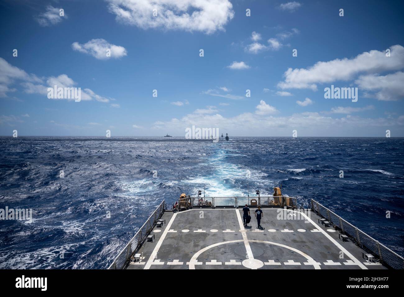 PACIFIC OCEAN (July 13, 2022) U.S. Coast Guard crew members aboard ...