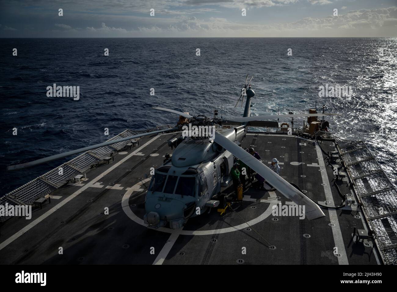 Uscgc midgett whec 726 hi-res stock photography and images - Alamy
