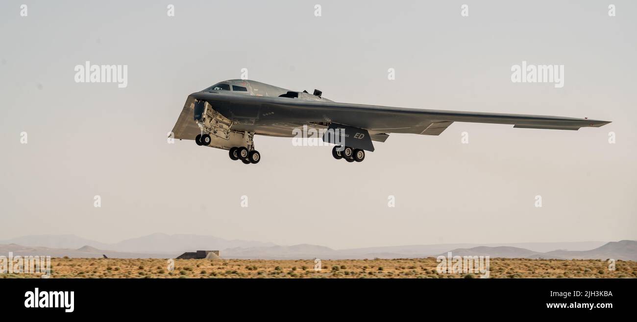The B-2 Spirit of Pennsylvania takes off from Edwards Air Force Base ...