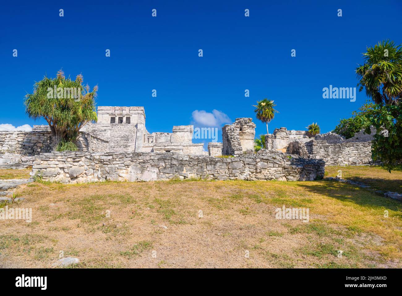 The castle, Mayan Ruins in Tulum, Riviera Maya, Yucatan, Caribbean Sea ...