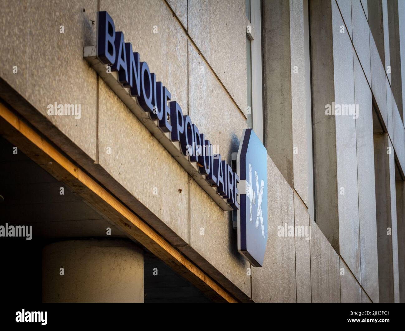 Banking agency hi-res stock photography and images - Alamy