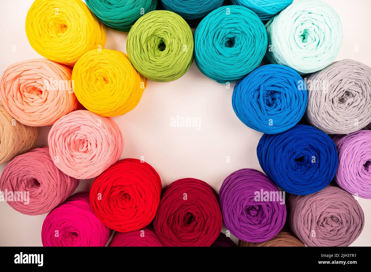 Gradient yarn hi-res stock photography and images - Alamy