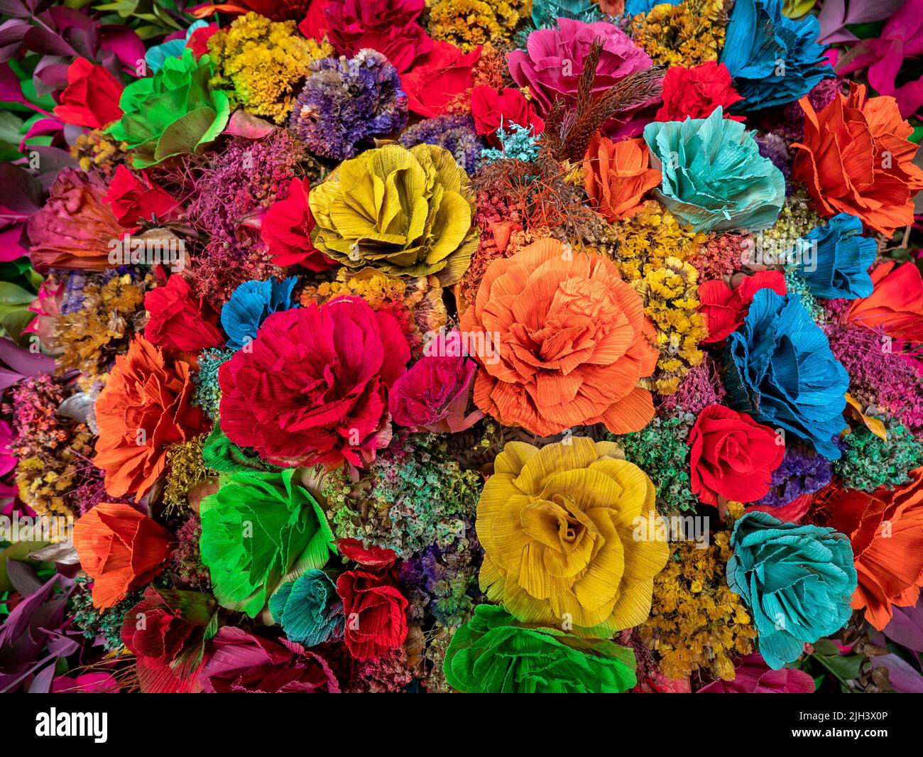Beautiful paper made roses hi-res stock photography and images - Alamy