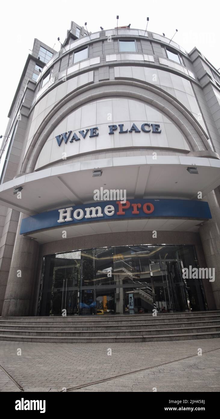Wave Place Building Phloen Chit Road, Lumphini, Pathum Wan, Bangkok ...