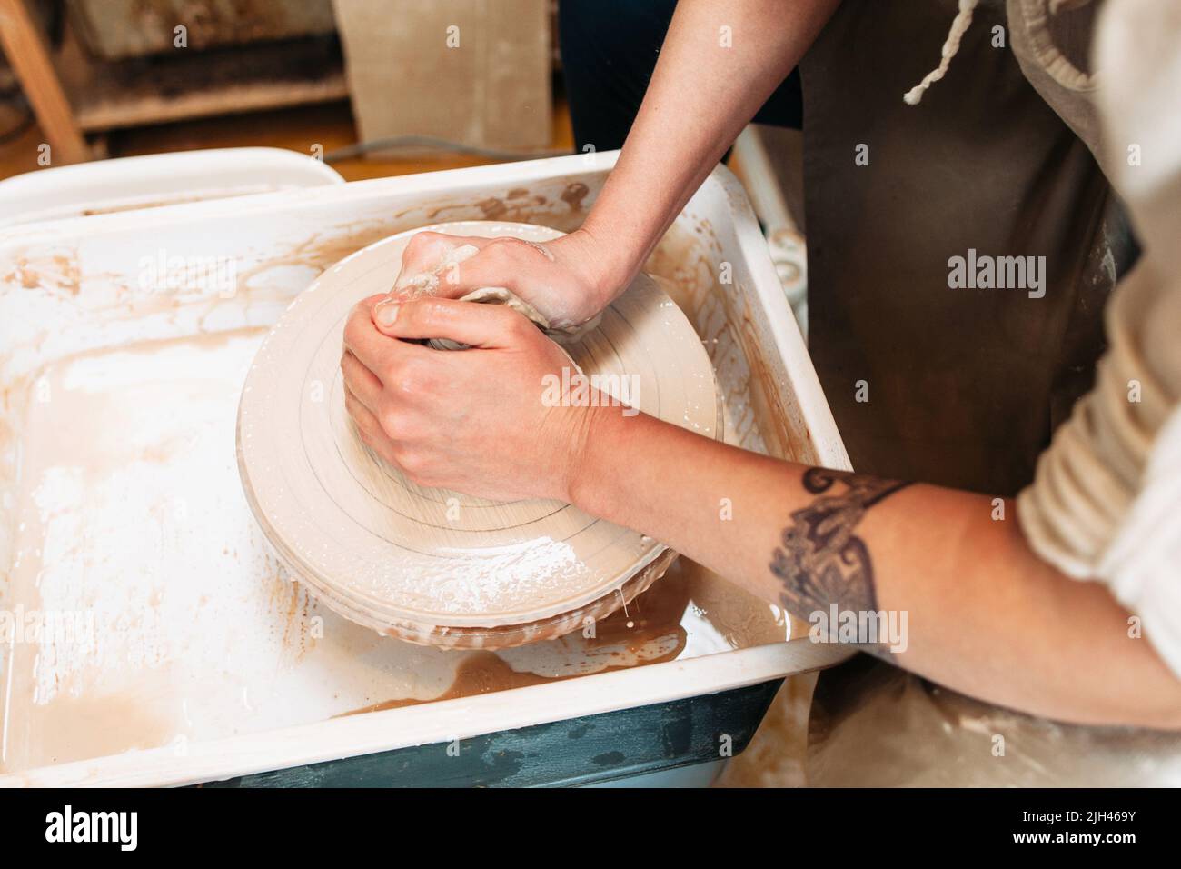 Hands craft hi-res stock photography and images - Alamy