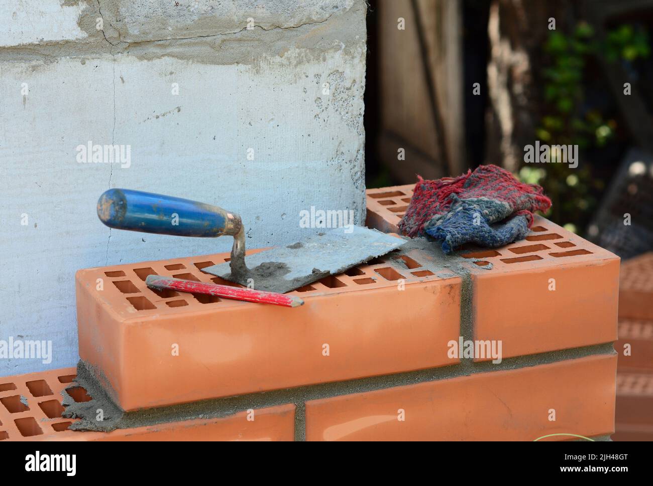Bricklaying tools hi-res stock photography and images - Alamy