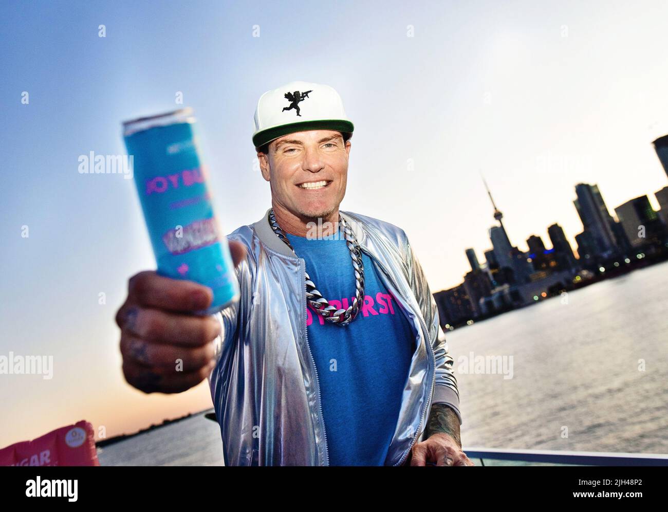 Robert matthew van winkle hi-res stock photography and images - Alamy