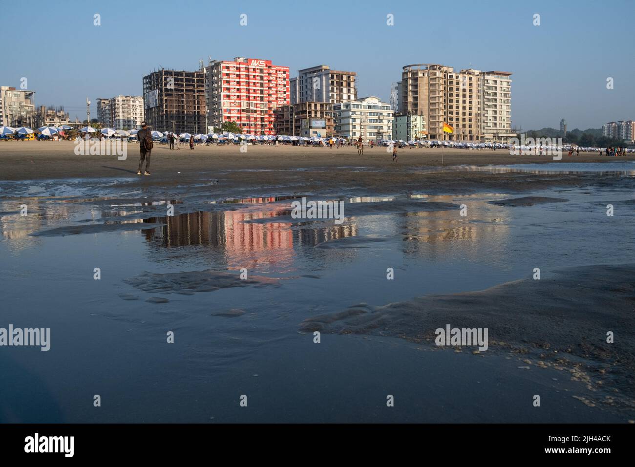 Hotels in coxs bazar hi-res stock photography and images - Alamy