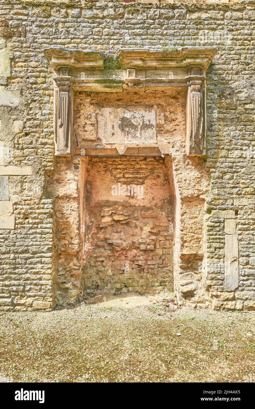 Remnants service wing in a dilapidated and ruined english elizab hi-res ...