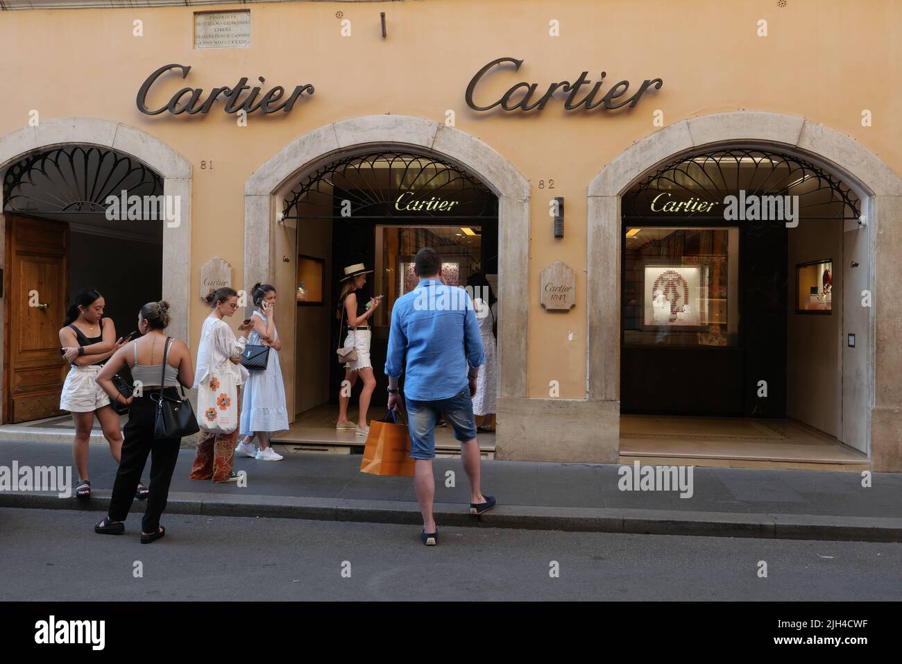 Cartier fashion hi-res stock photography and images - Alamy