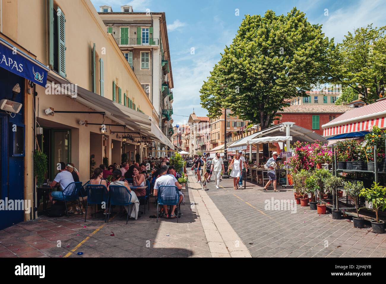 Nice, France-June 2022: the famous flower market in the old city Stock ...