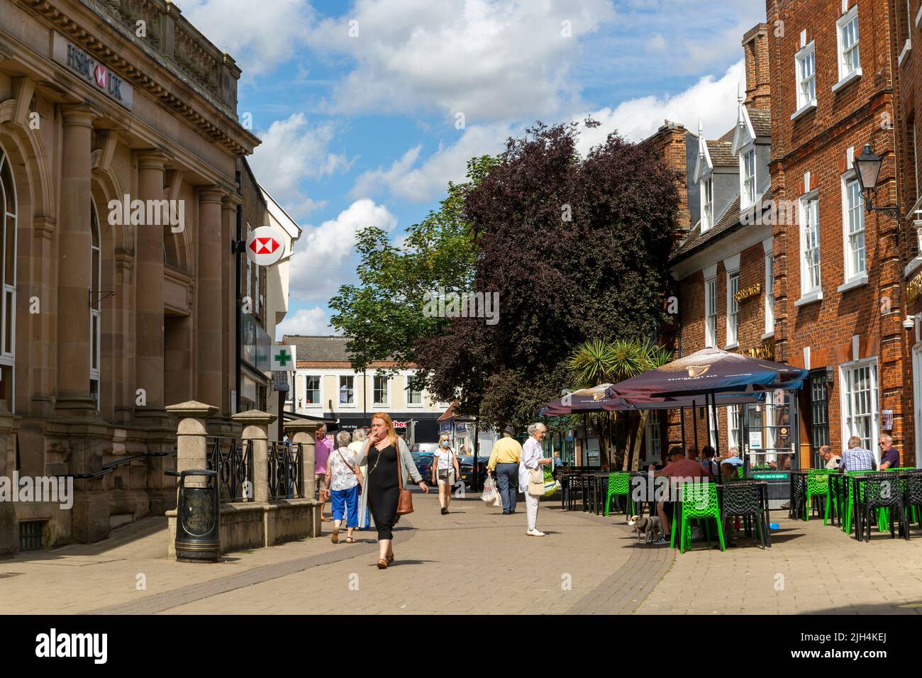 People shopping in pedestrianised street in town centre, Beccles ...