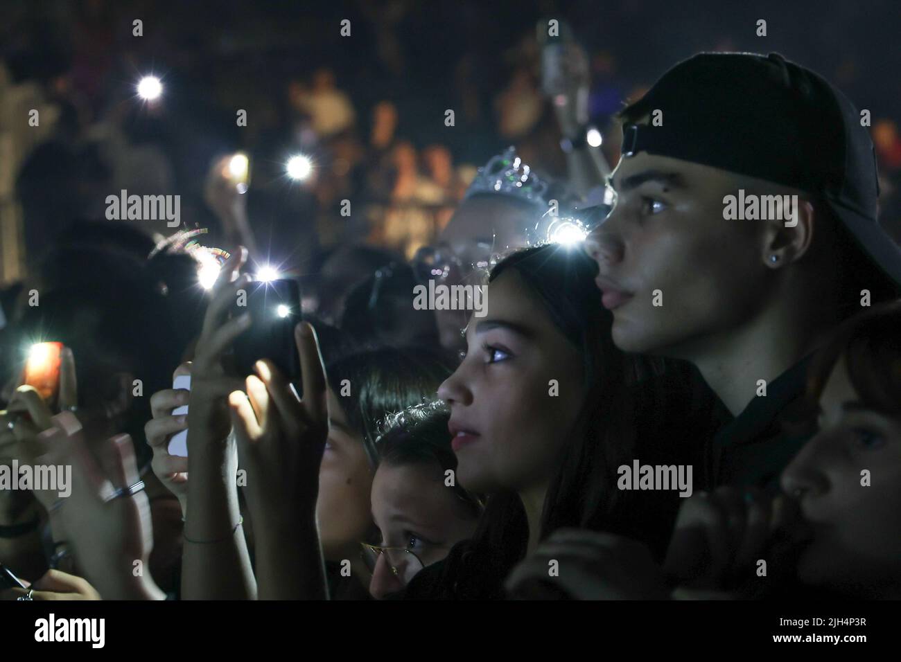 Ariete singer hi-res stock photography and images - Alamy