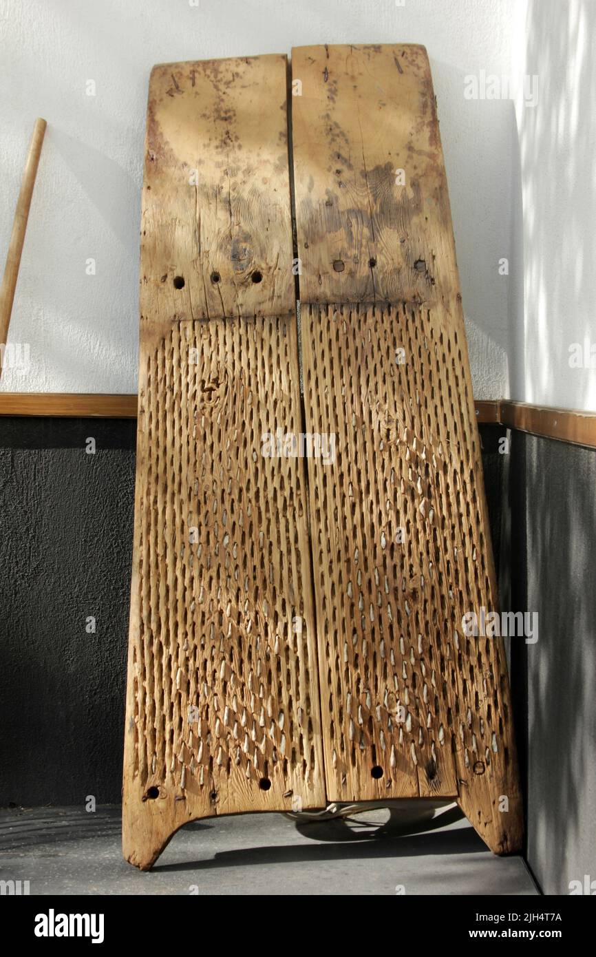 Threshing board of aged wood and stones texture Stock Photo - Alamy