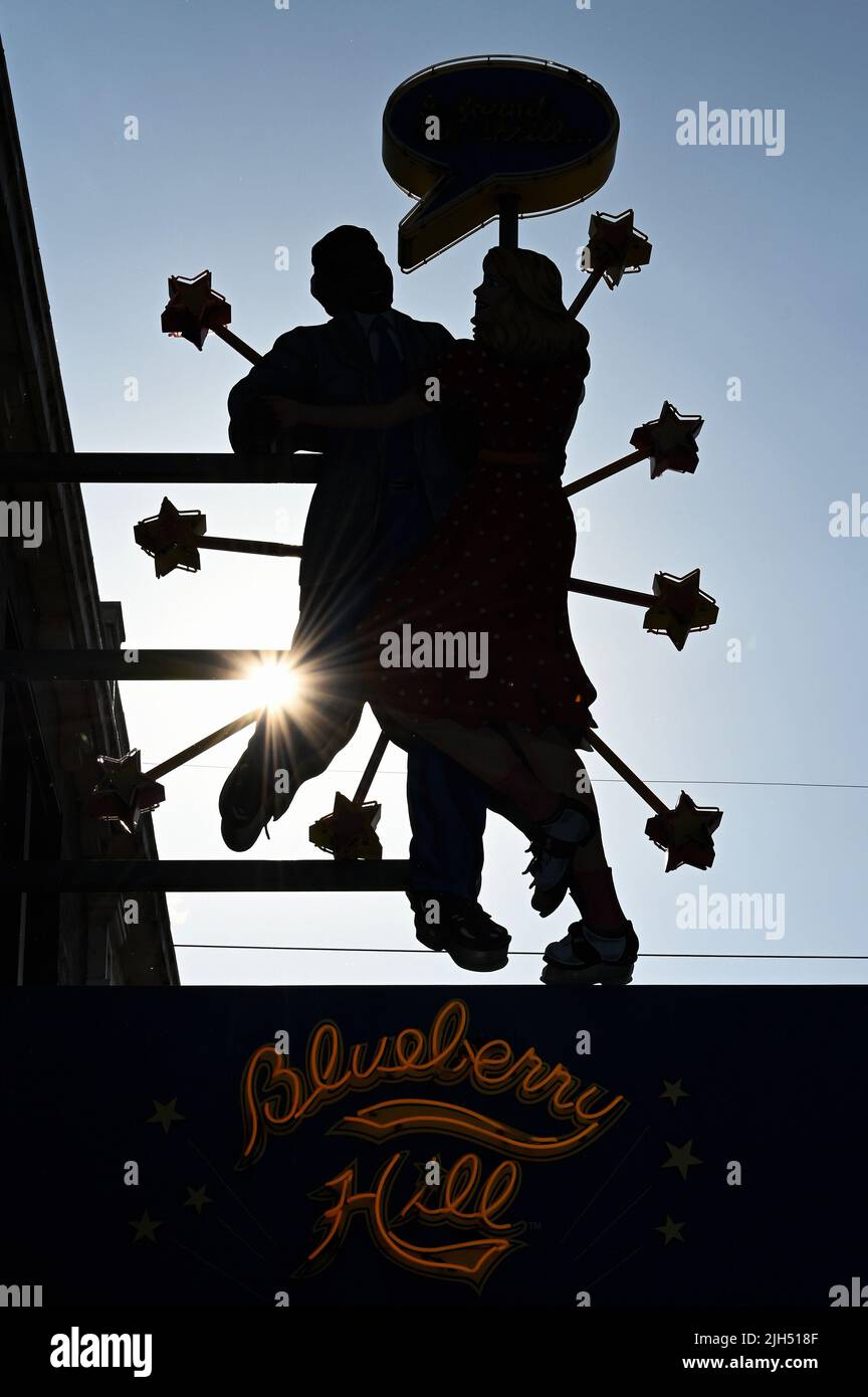 The delmar loop hi-res stock photography and images - Alamy