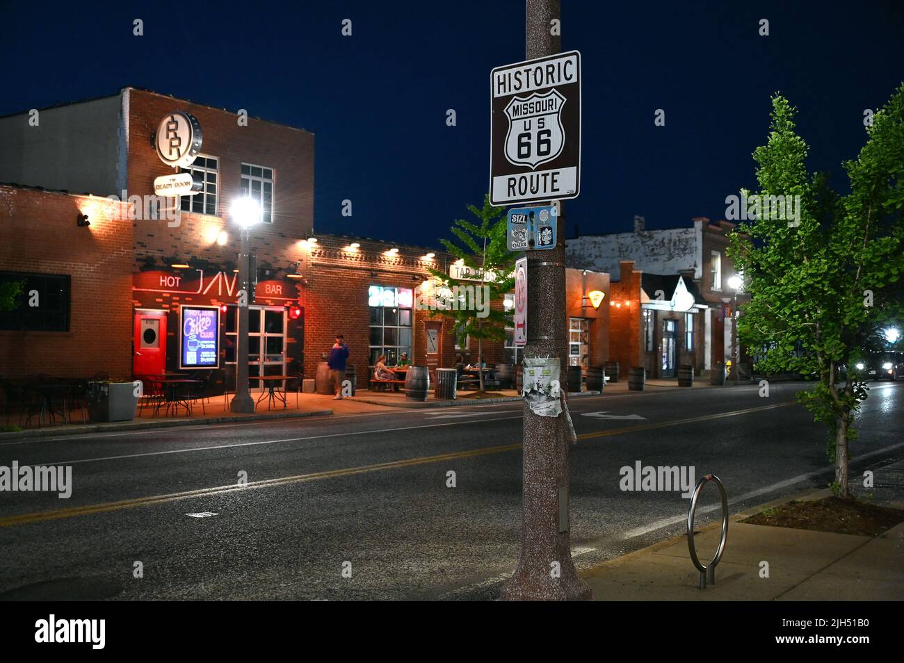 Manchester avenue hi-res stock photography and images - Alamy