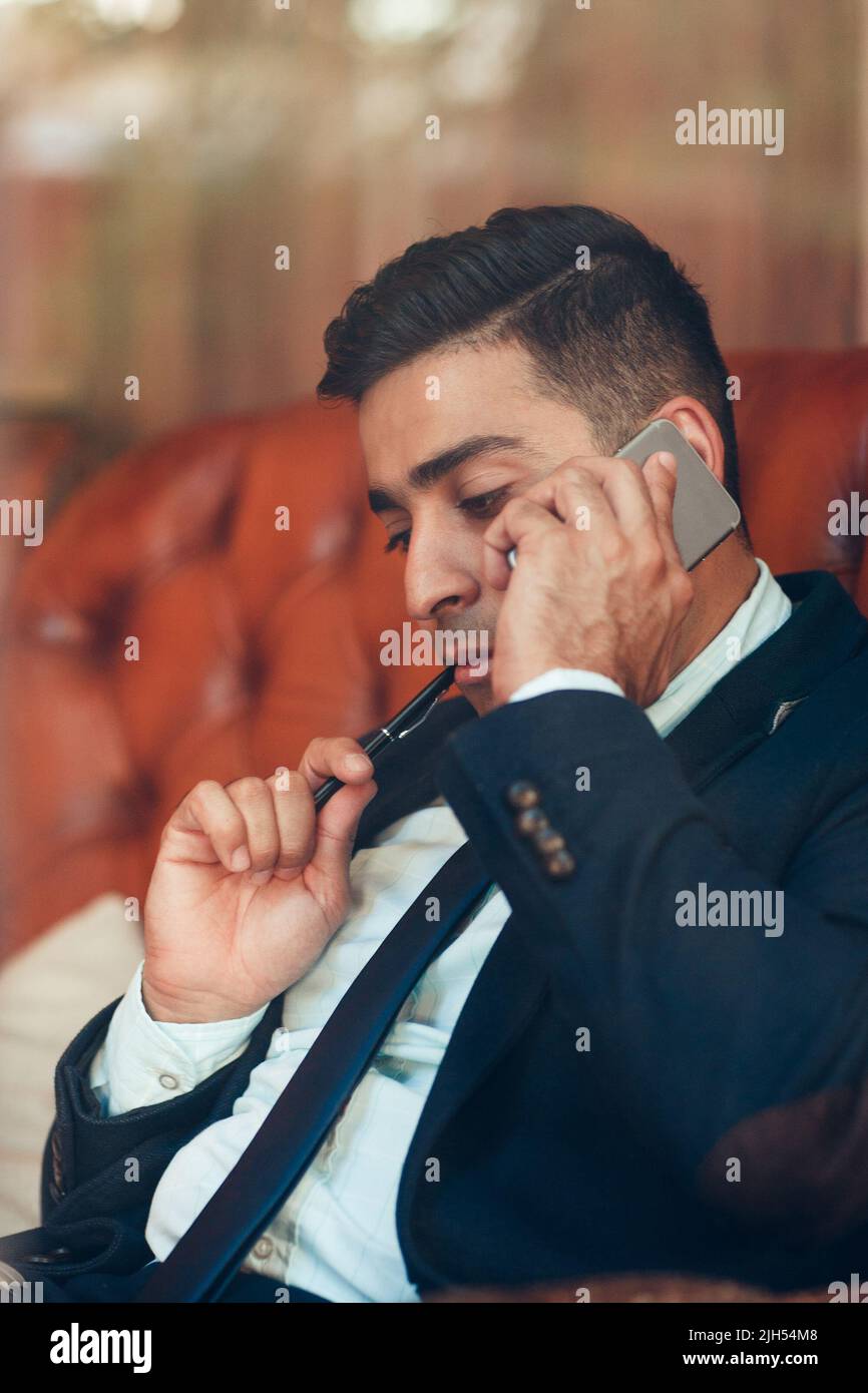 Negotiation negotiating hi-res stock photography and images - Alamy