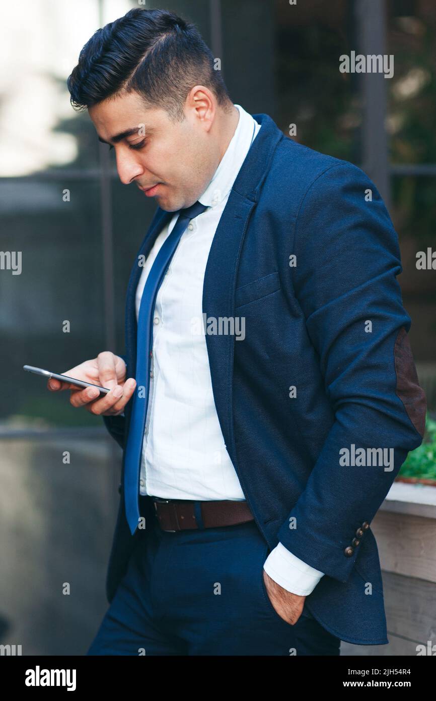 Rich man hi-res stock photography and images - Alamy