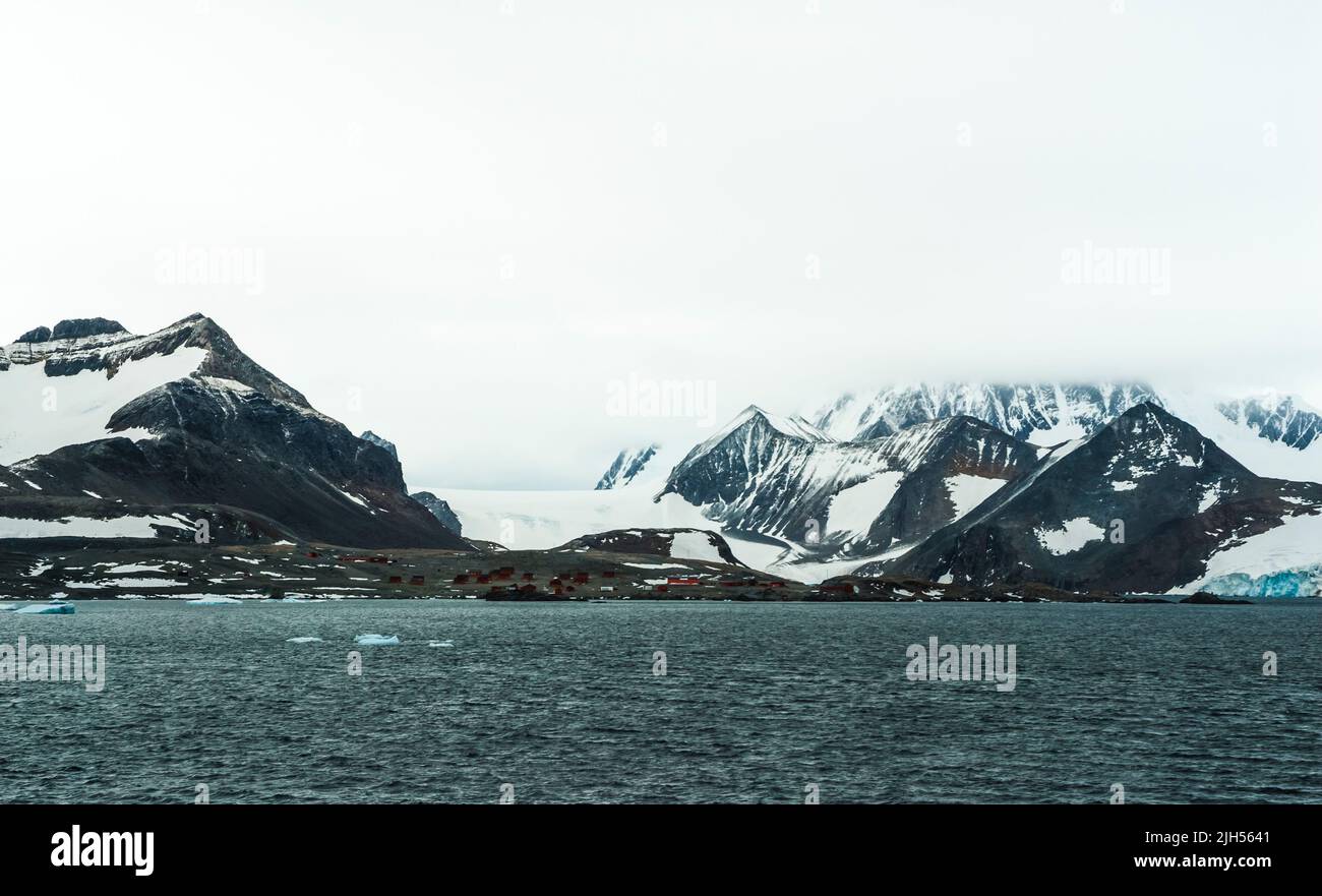 Antarctic base landscape, Antarctic peninsula Stock Photo - Alamy