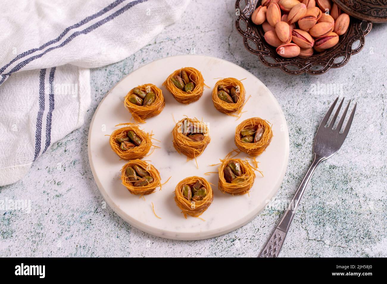 Bulbul Kadayif with Pistachio. Kadayif baklava with pistachio filling ...