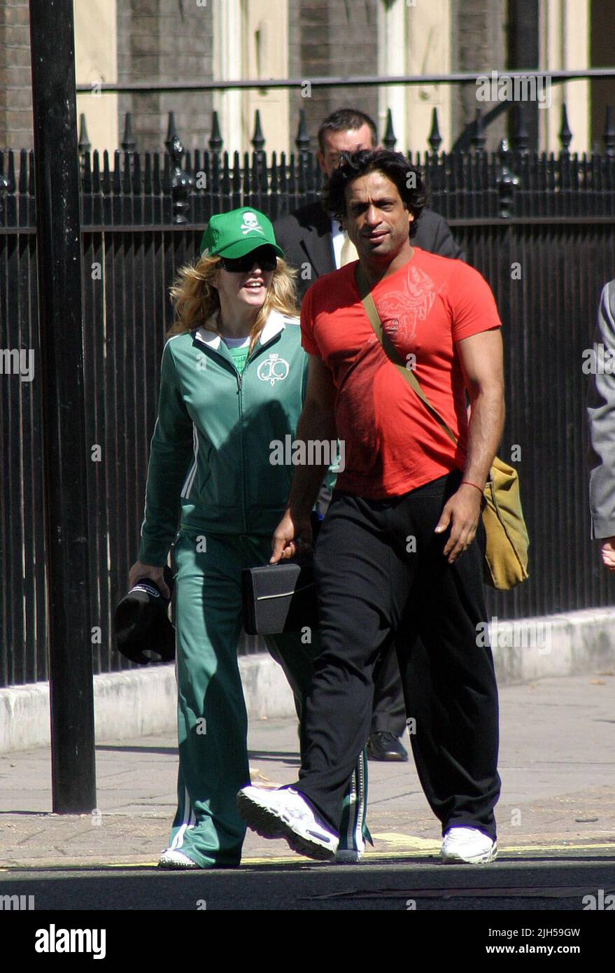 **EXCLUSIVE**PICTURES**TRUE**GREEN!** MADONNA STROLLS OUT FOR LUNCH ...