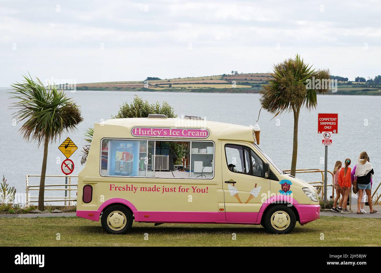 Heat temperature ireland hi-res stock photography and images - Alamy