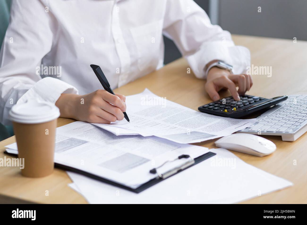 Calculate checklist hi-res stock photography and images - Alamy