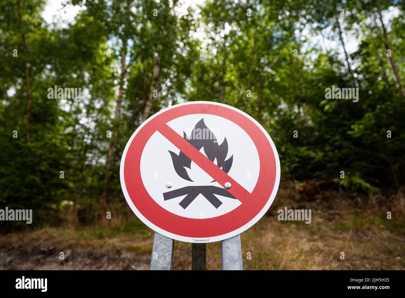 Campfire logo hi-res stock photography and images - Alamy