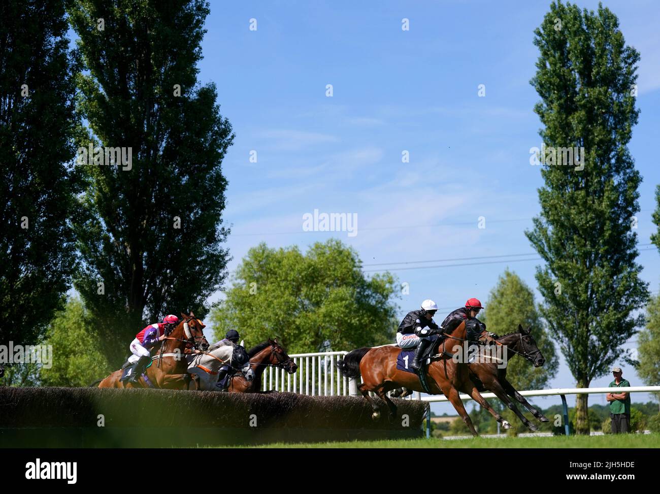 Wolverhampton racecourse 2022 hi-res stock photography and images - Alamy