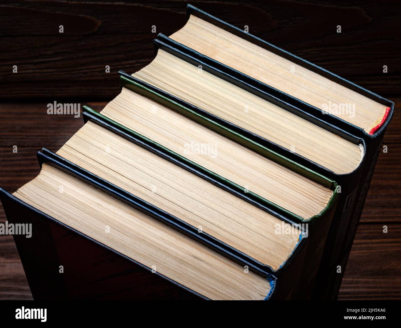 A pile of dusty old books hi-res stock photography and images - Alamy
