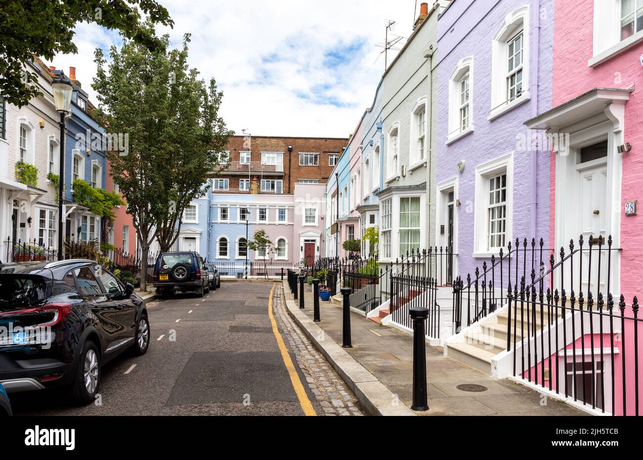 Chelsea london summer houses hi-res stock photography and images - Alamy