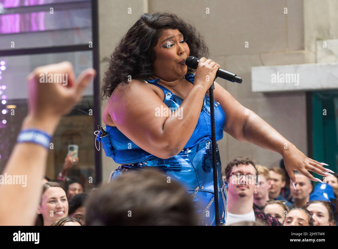 Lizzo live in concert on the nbc today show hi-res stock photography ...