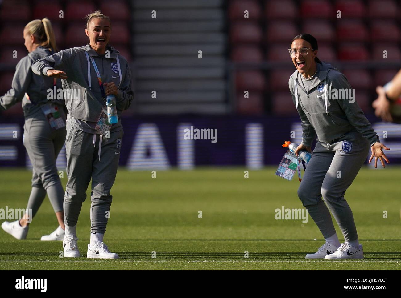 England's Georgia Stanway (left) and Lucy Bronze on the pitch before ...