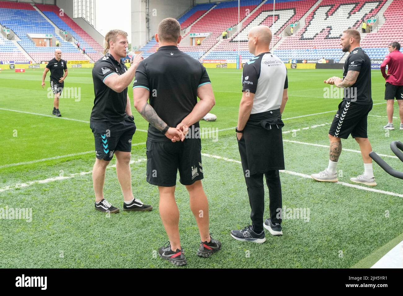 Brad Fash #17 of Hull FC checks out the pitch before the game Stock ...