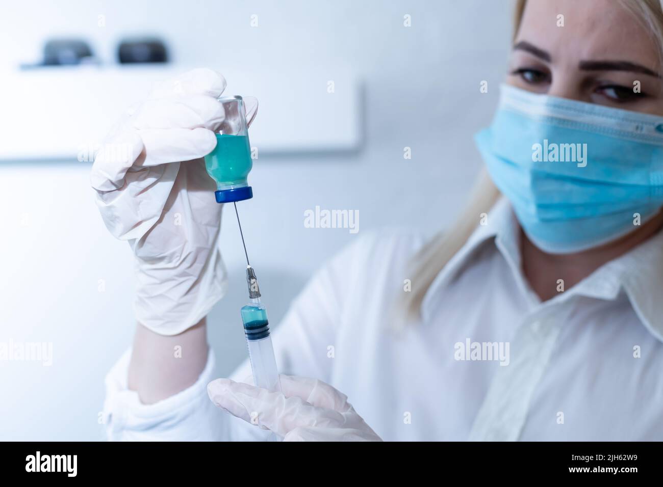 Vaccine vial dose flu shot drug needle syringe,medical concept ...