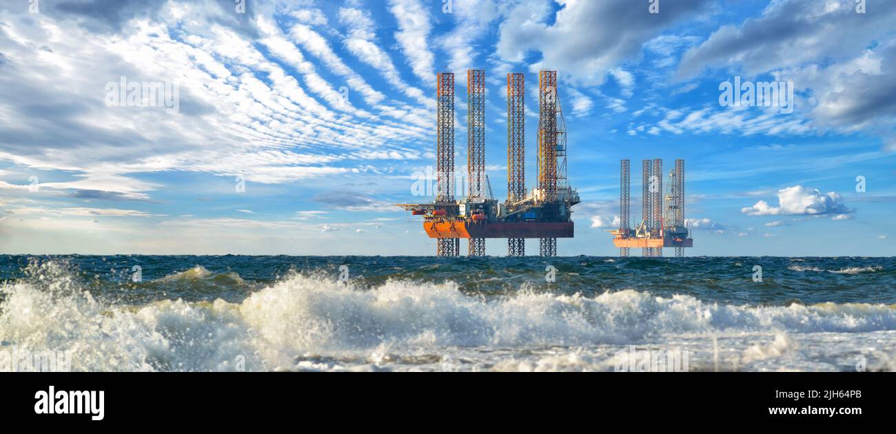 Ukrainian gas drilling rigs produce gas off the Black Sea coast in ...