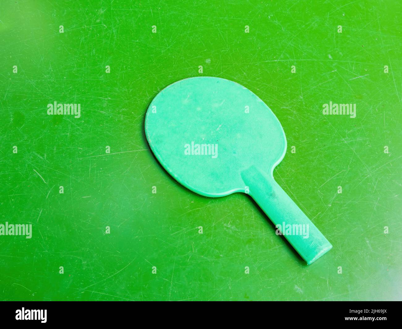 Green table tennis table outdoor hi-res stock photography and images ...
