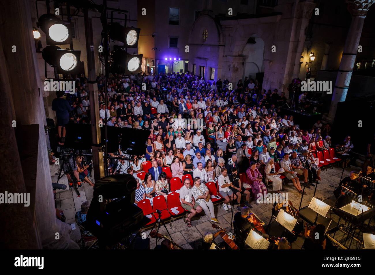 Verdi's 'Simon Boccanegra' under the musical direction of maestro Ivo ...