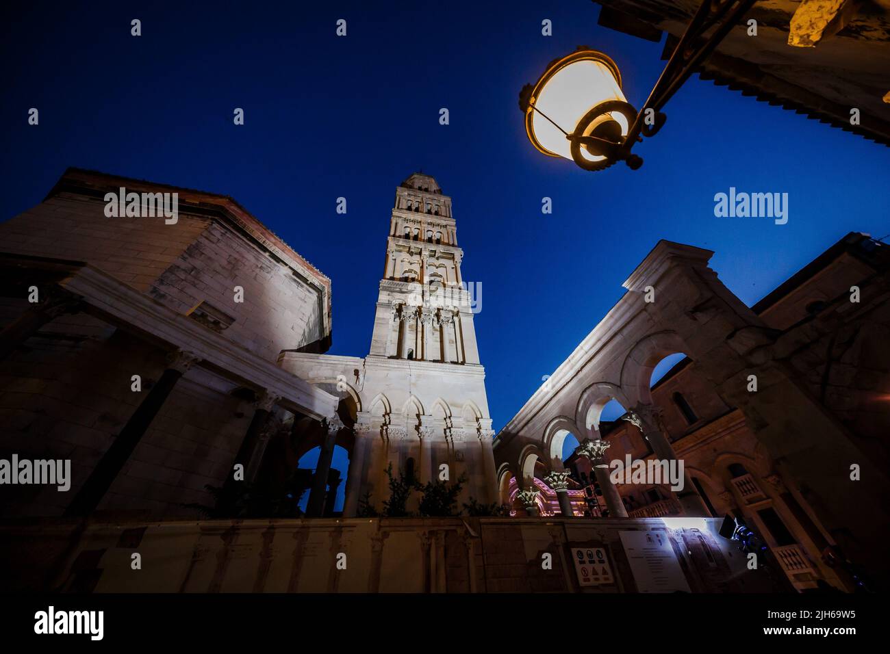 Verdi's 'Simon Boccanegra' under the musical direction of maestro Ivo ...