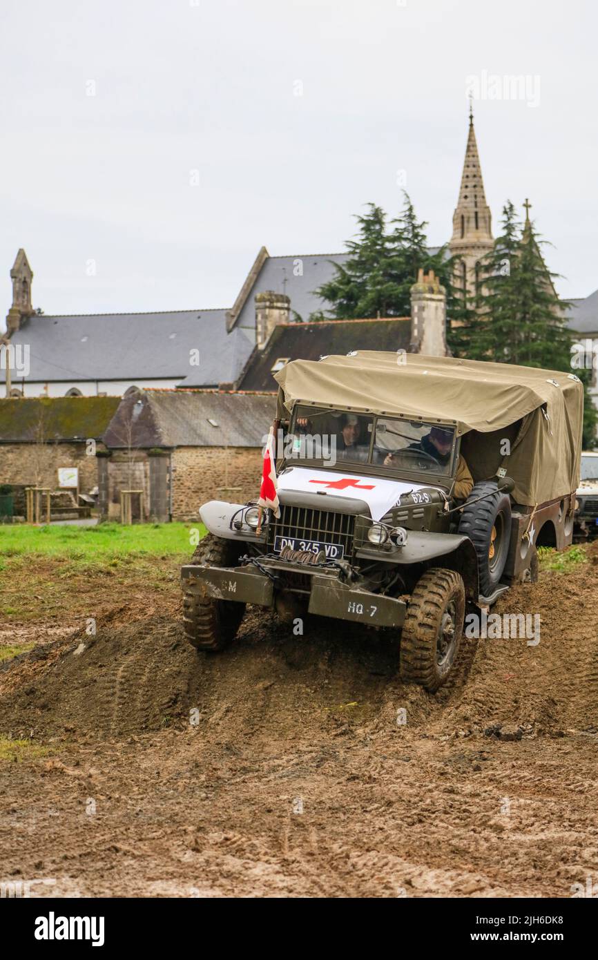 Dodge WC52 Truck, Weapons and Troop Carrier of the American Army in ...