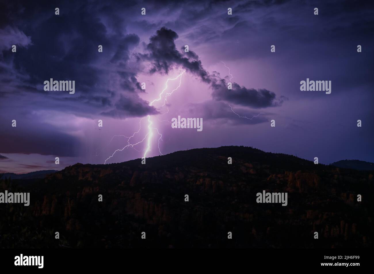 Tucson lightning hi-res stock photography and images - Alamy