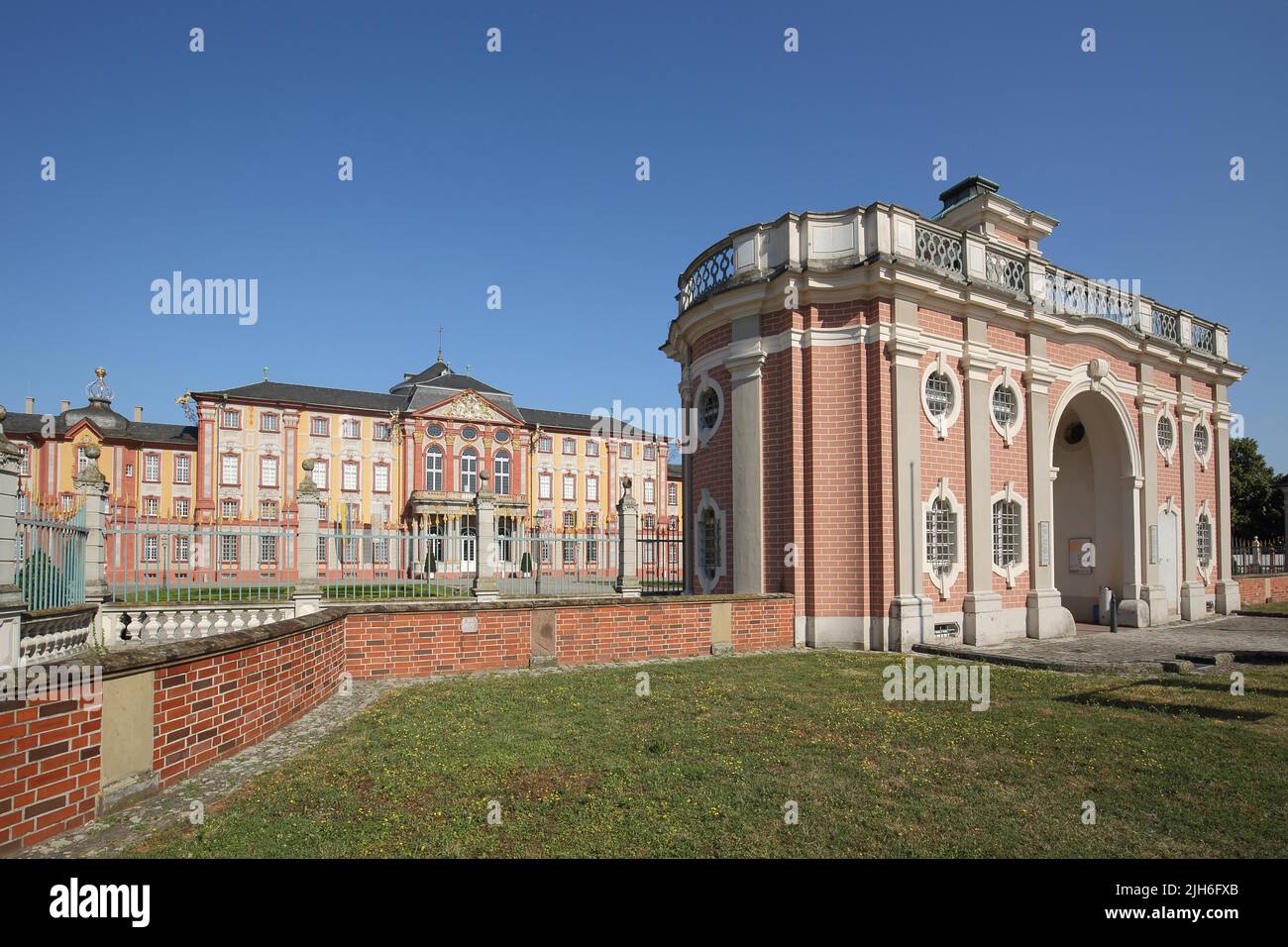 Baroque gatehouse hi-res stock photography and images - Alamy