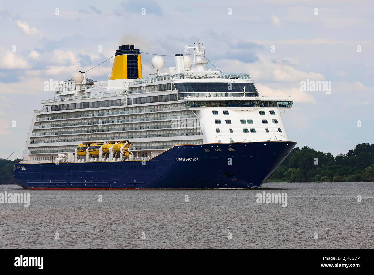 Cruise ship spirit discovery hi-res stock photography and images - Alamy