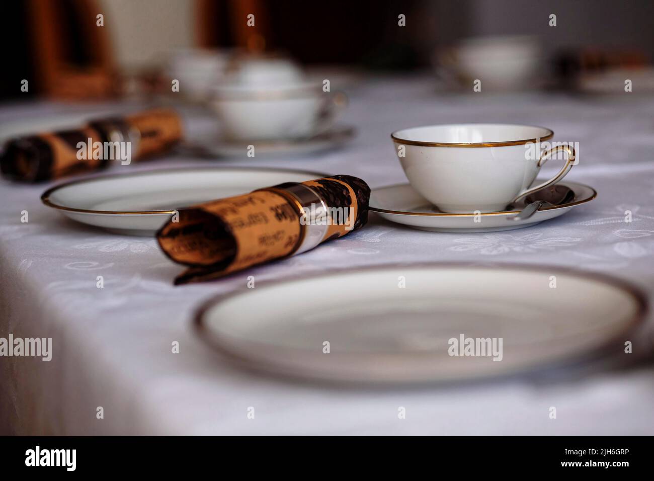 Coffee setting hi-res stock photography and images - Alamy
