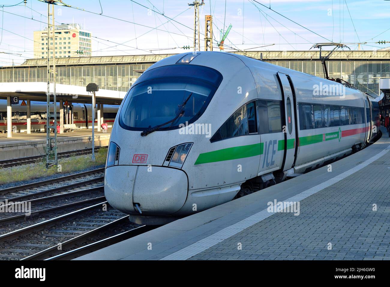 ICE T with tilting technology at the main station, Munich, Bavaria ...